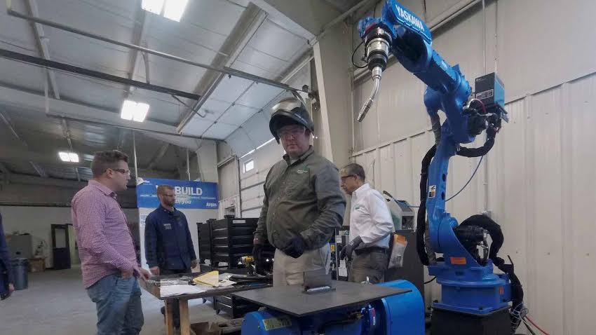 Video: Robotic Welding Arm Installation - Airgas Thinks
